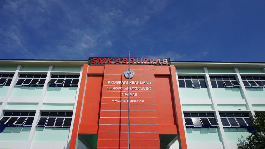 Home | SMK Abdurrab Pekanbaru